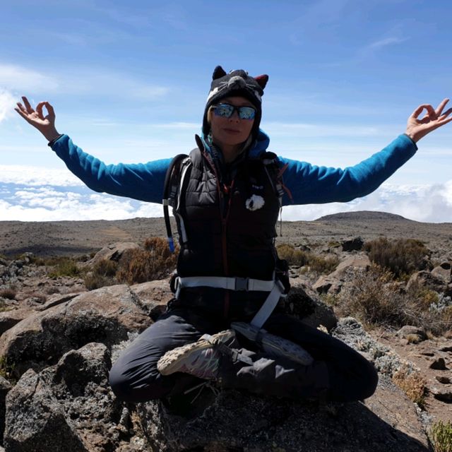 Free Flow Any Sequence Any Asana by 𝔻𝕖𝕤𝕖𝕣𝕥 𝔽𝕠𝕩🦊 🌟 - Exercise How-to ...