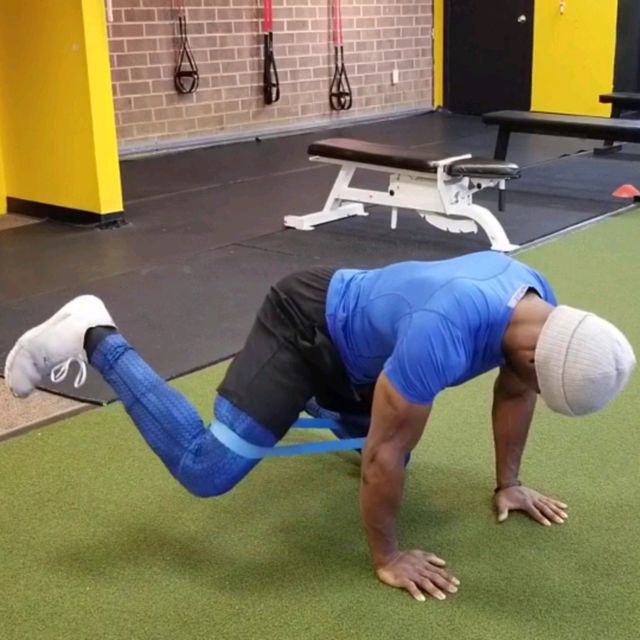 Mini Band Fire Hydrant by Francisco Perez - Ejercicio Cómo hacerlo ...