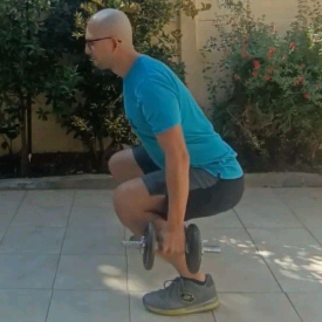 DB Squat To Reverse Lunge by Francisco Perez - Ejercicio Cómo hacerlo ...