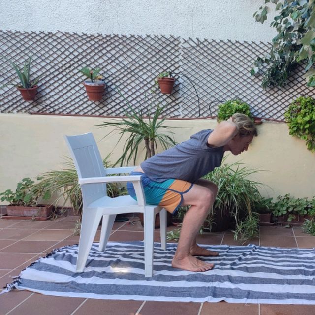 Sentadilla by Juan Serantes - Ejercicio Cómo hacerlo - Skimble