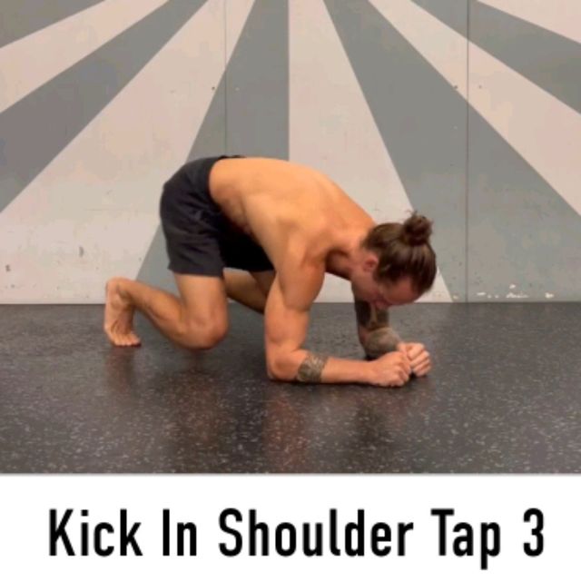 Kick In Shoulder Tap by Alex 🌊. - Exercise How-to - Skimble