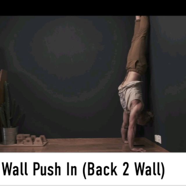 Wall Push In (Back To Wall) by Alex 🌊. - Exercise How-to - Skimble