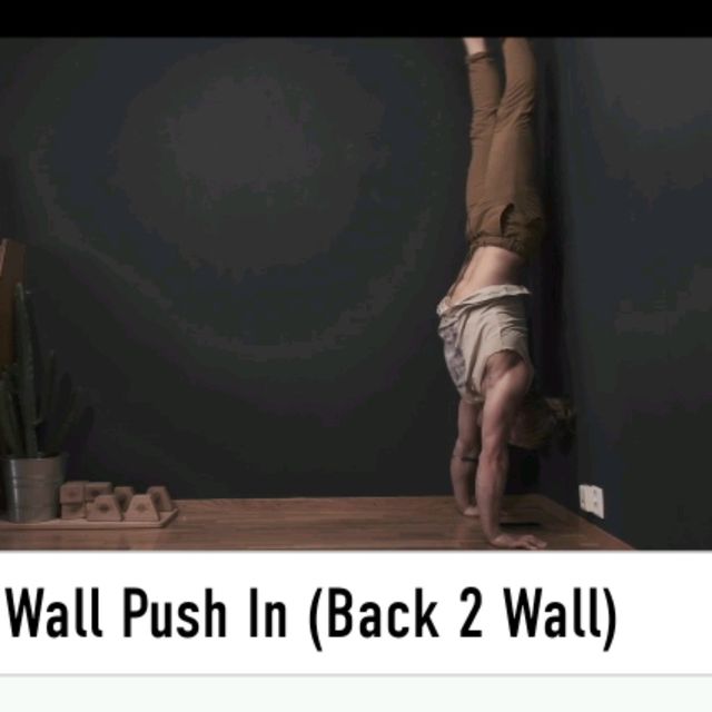 Wall Push In (Back To Wall) by Alex 🌊. - Exercise How-to - Skimble
