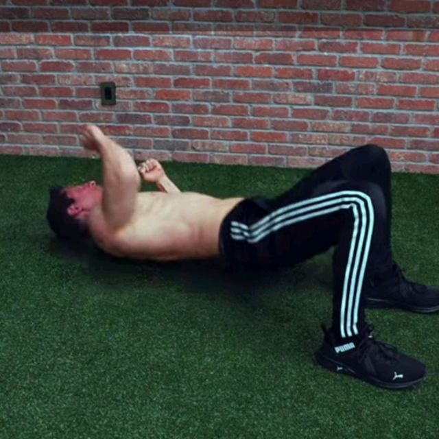 Bridge And Reach by Frank Roodenburg - Exercise How-to - Skimble