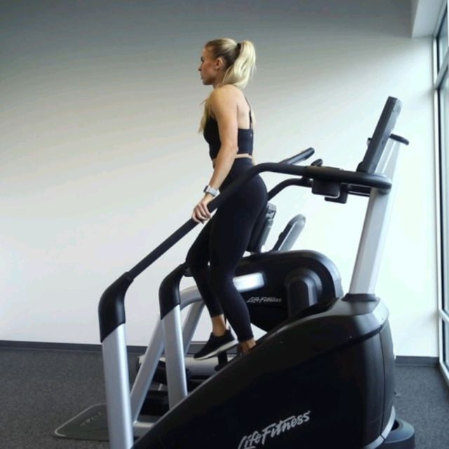 Reverse Stairs With Kicks by T ᕕ. - Exercise How-to - Skimble