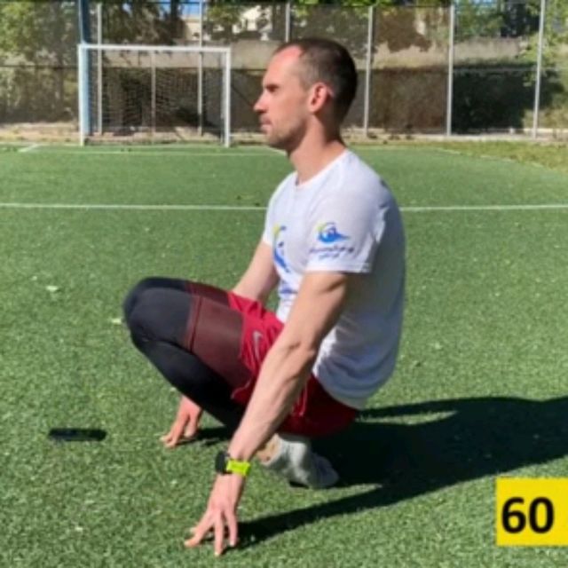 Lifting On Knee Toes (Hold) by Alex 🌊. - Exercise How-to - Skimble