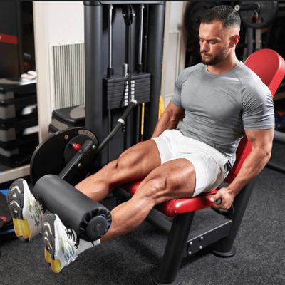 Hercules Curls by Neale Davis - Exercise How-to - Skimble