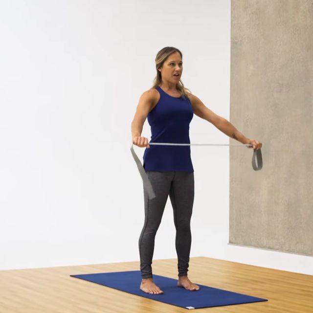 Shoulder and Upper Back Warm-up w. Strap by Ömer K. - Exercise How-to ...