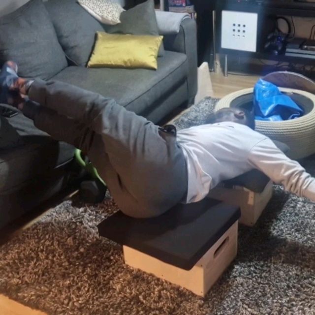 Leg Rainbows by Markcellous W. - Exercise How-to - Skimble