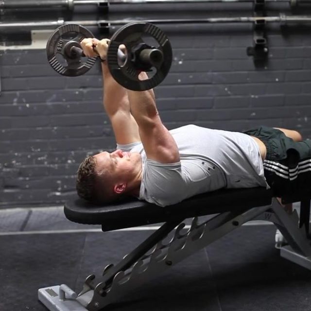 EZ Bar Triceps Extension by Ömer Köseoğlu - Exercise How-to - Skimble