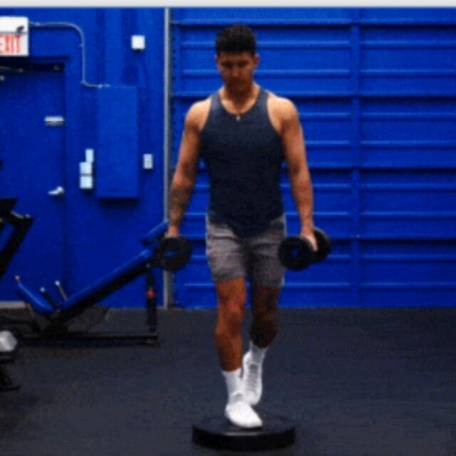 Curtsey Lunges by Angel Ehrlich - Exercise How-to - Skimble