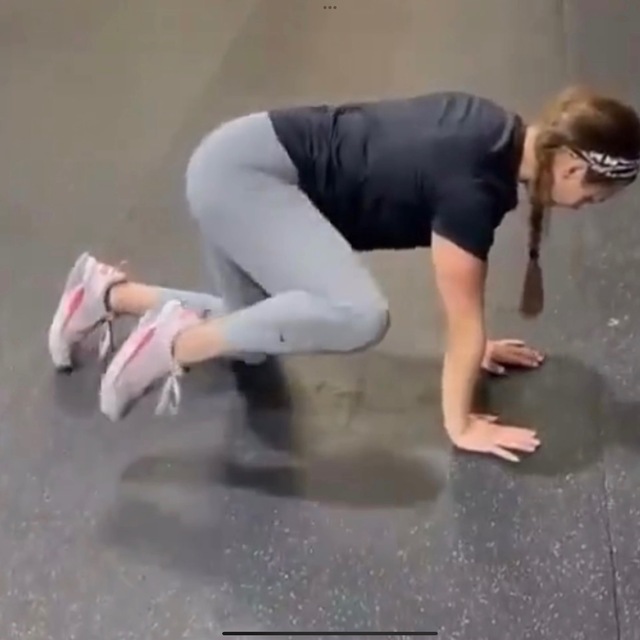 Cat Pose Hip Rotations (R) by Ömer Köseoğlu - Exercise How-to - Skimble