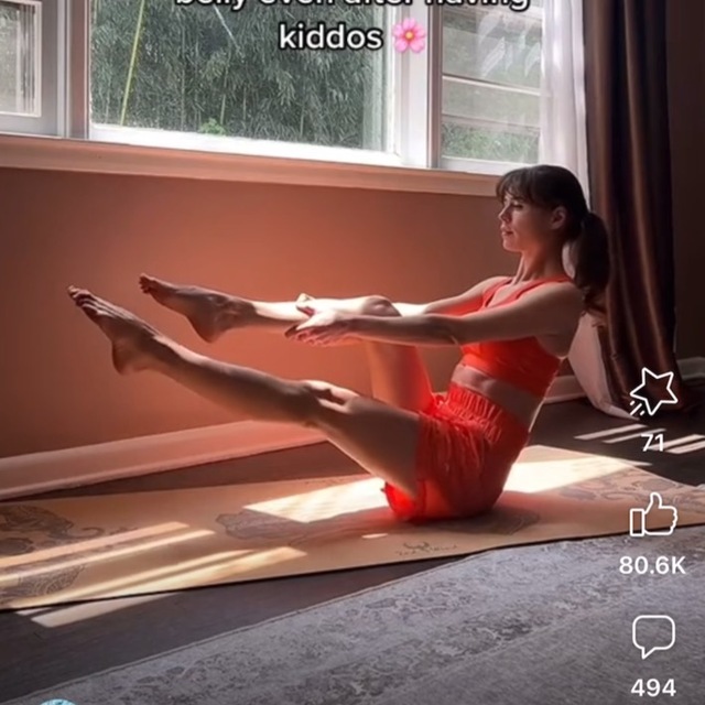 Right Side Pac-Man Crunch by Jataesha C. - Exercise How-to - Skimble