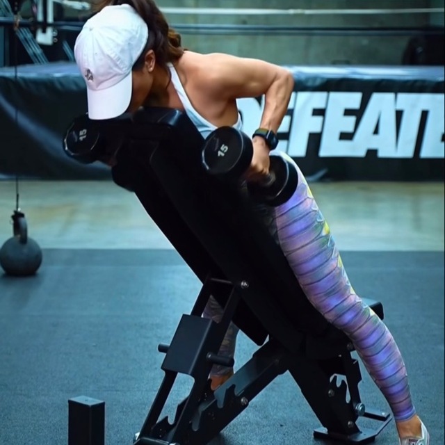 Elevated Bench Dumbbell Rows by Deanna B. - Exercise How-to - Skimble
