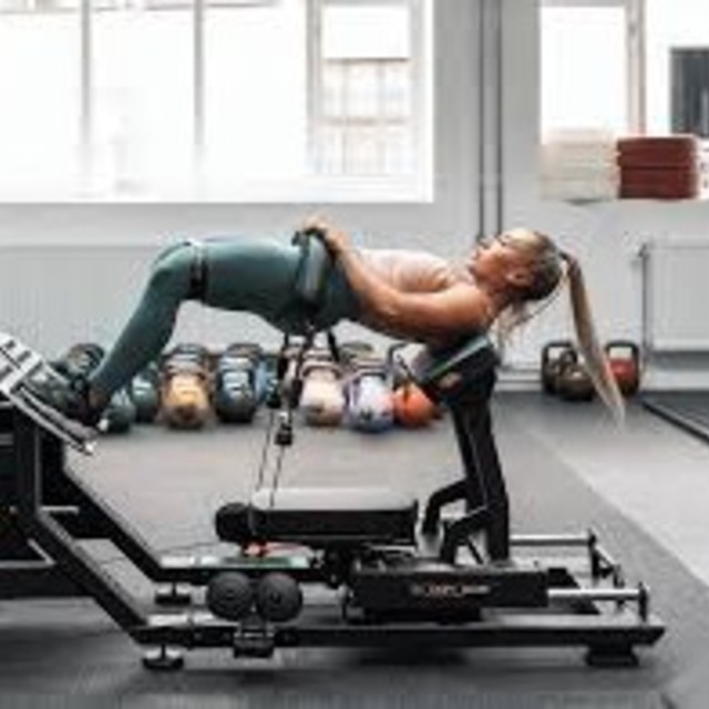 Booty Builder Hip Thrusts Machine By With Love Foxy Exercise How To Skimble