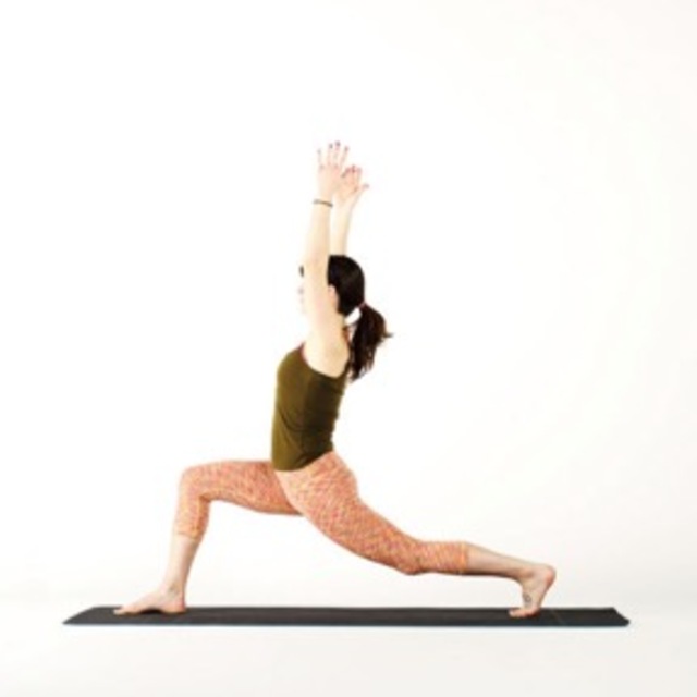 Right High Lunge Pose by Jataesha C. - Exercise How-to - Skimble