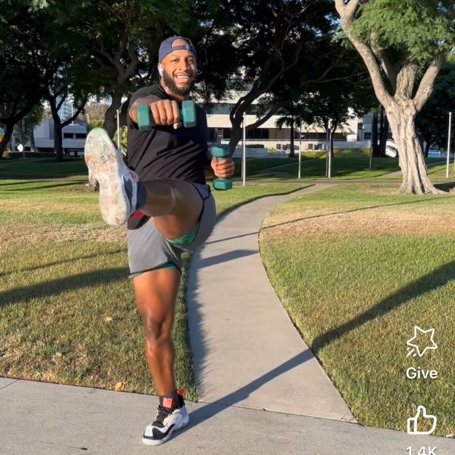 Twisty Kick by Jataesha C. - Exercise How-to - Skimble