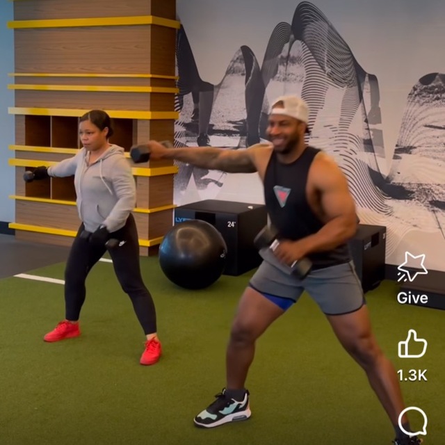 Right Crank And Press by Jataesha C. - Exercise How-to - Skimble