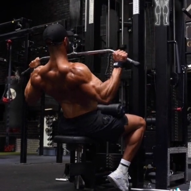 Wide Lat Pull Down by With Love, Foxy - Exercise How-to - Skimble