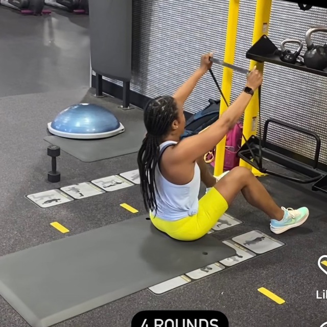 Resistance Band Overhead Crunches by Deanna B. - Exercise How-to - Skimble