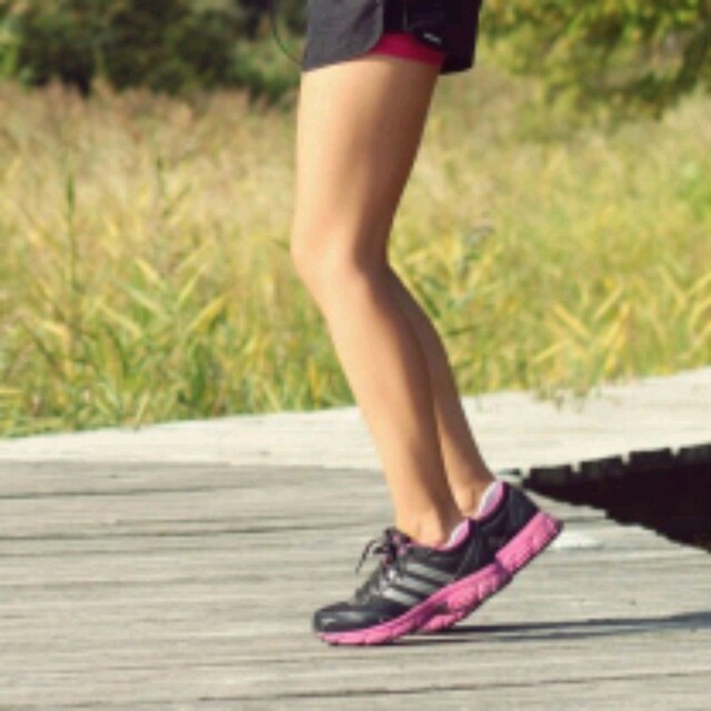 Slow Jogging por Sylvia 👣. - Ejercicio Cómo hacerlo - Skimble