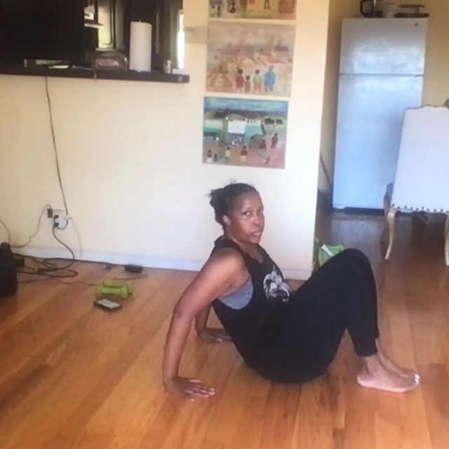 L Scoots by Jataesha C. - Exercise How-to - Skimble