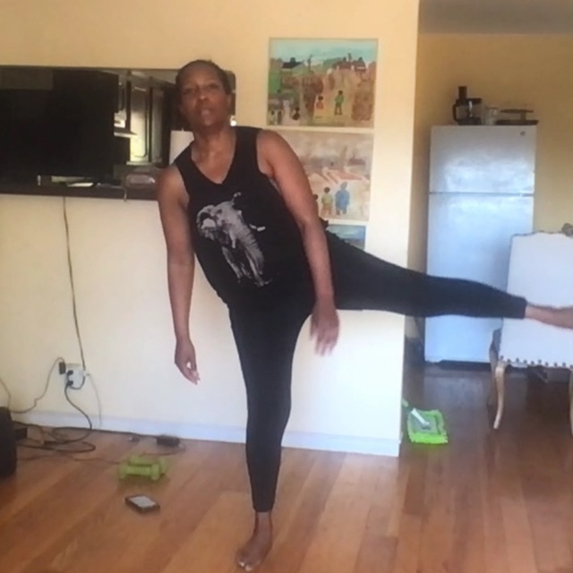 Alternating Point Leg Lifts by Jataesha C. - Exercise How-to - Skimble