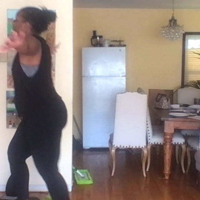 Leg Step Ups With Back Push Ins by Jataesha C. - Exercise How-to - Skimble