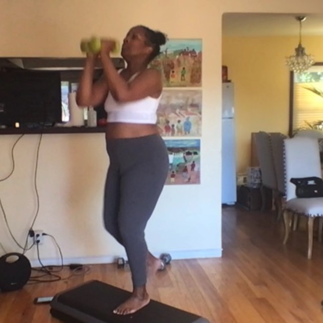 Step Ups With Elbow Bounces by Jataesha C. - Exercise How-to - Skimble
