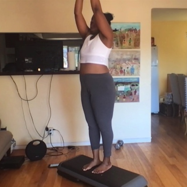 Step Ups With Elbow Bounces by Jataesha C. - Exercise How-to - Skimble