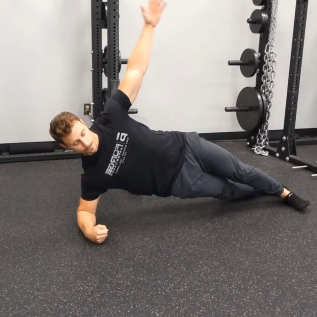 2-2-2-2 Right Side Plank Reach-Throughs by Brian Fallon - Exercise How ...