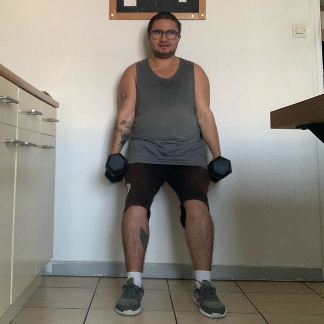 Élevation Avant Position Squat Au Mur by Matéo Panda Gang - Comment ...