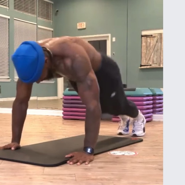 Plank Hops Between Hands by Melissa Leng - Exercise How-to - Skimble