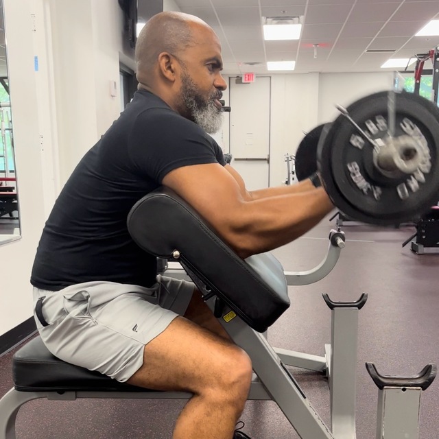 Preacher Curls by Neale Davis - Exercise How-to - Skimble