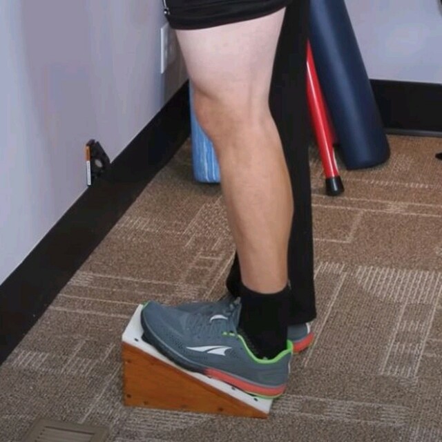 Incline Board by Allan B. - Exercise How-to - Skimble