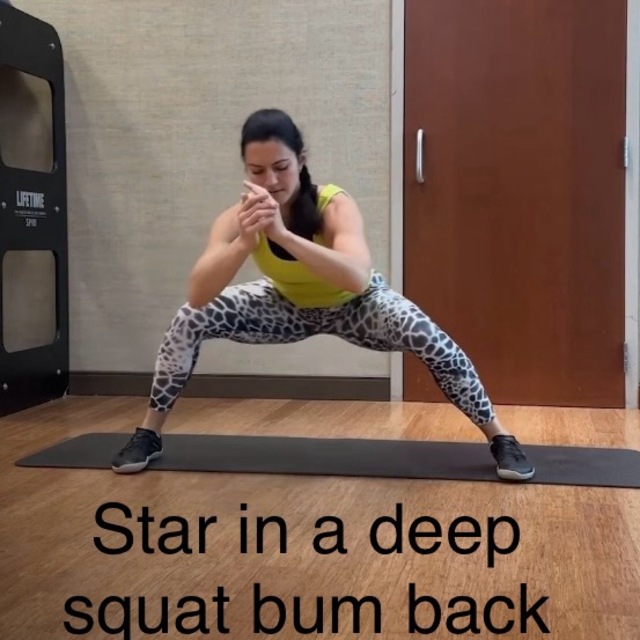 Deep Squat Bumb Back by Melissa Leng - Exercise How-to - Skimble