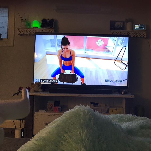 Sumo Down Down Up by Melissa Leng - Exercise How-to - Skimble