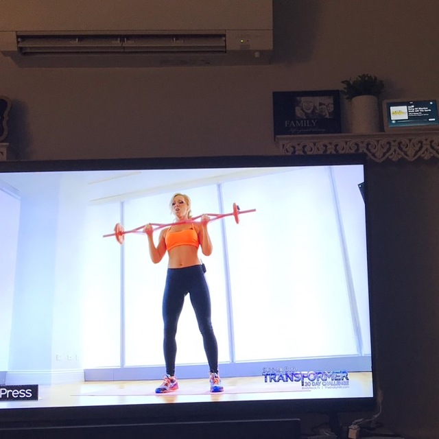 Clean Press Up Over Head by Melissa Leng - Exercise How-to - Skimble