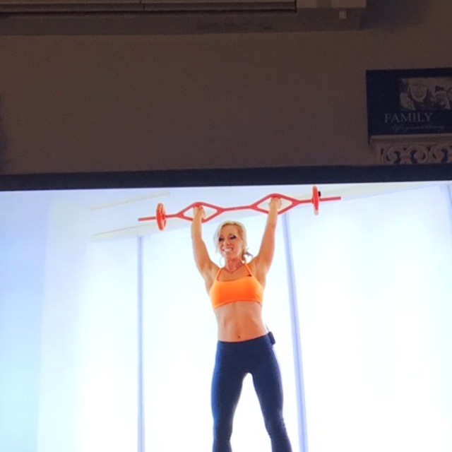 Clean Press Up Over Head by Melissa Leng - Exercise How-to - Skimble