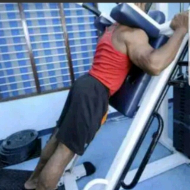 Machine Reverse Hack Squat by Abigail Harris - Exercise How-to - Skimble