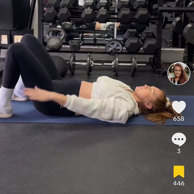 Laying Alternating Arm Swing by Miss M. - Exercise How-to - Skimble