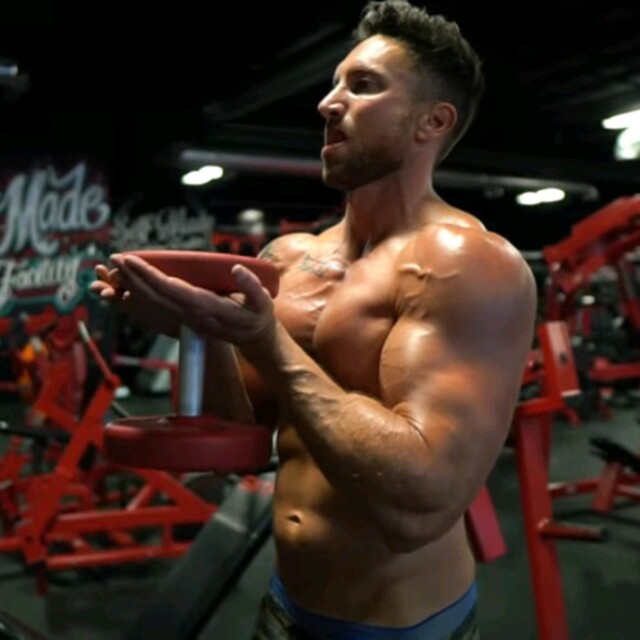 Waiter Curls By Brian Dignadice Exercise How To Skimble