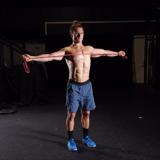 Band Pull Apart by Ömer Köseoğlu - Exercise How-to - Skimble