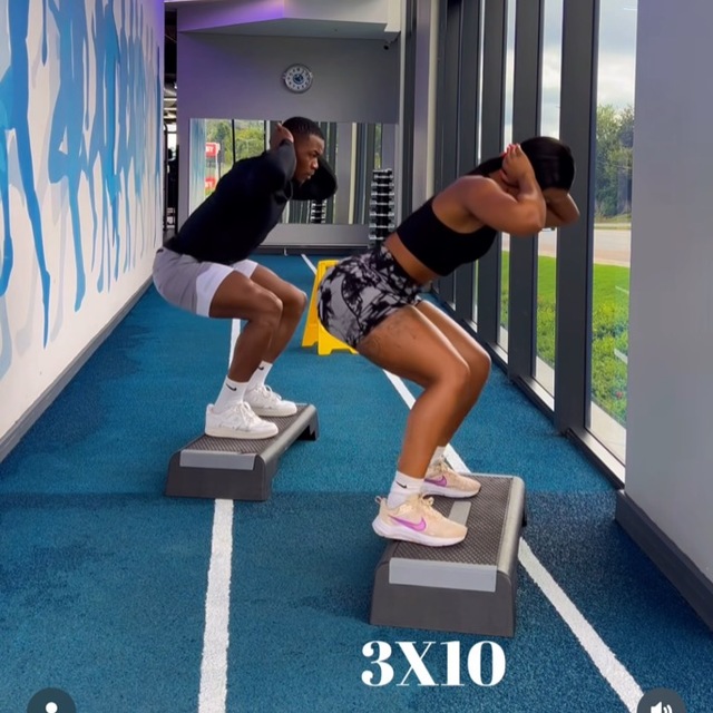 Reverse Bodyweight Lunges On Step by Deanna B. - Exercise How-to - Skimble