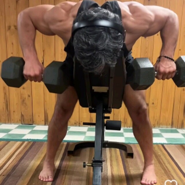 Rear Delt Bent Over Incline Bench Row by Martel Berry - Exercise How-to ...