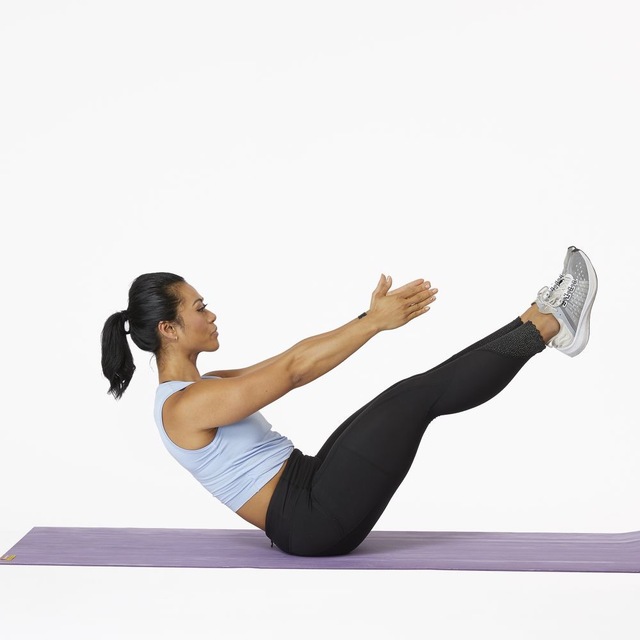 V Crunches With Abduction by Leyna Zapata - Ejercicio Cómo hacerlo - Skimble