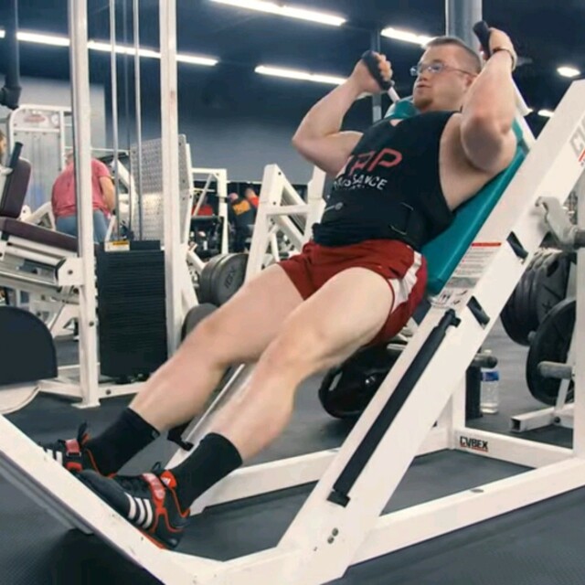 hack squat by Francisco Perez - Ejercicio Cómo hacerlo - Skimble