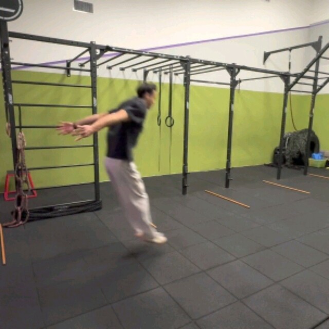 Broad To Tuck Jumps Rebound by Alex 🌊. - Exercise How-to - Skimble