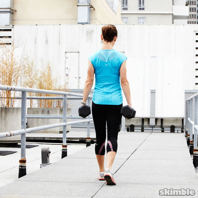 Farmer's Walk - Exercise How-to - Skimble Workout Trainer