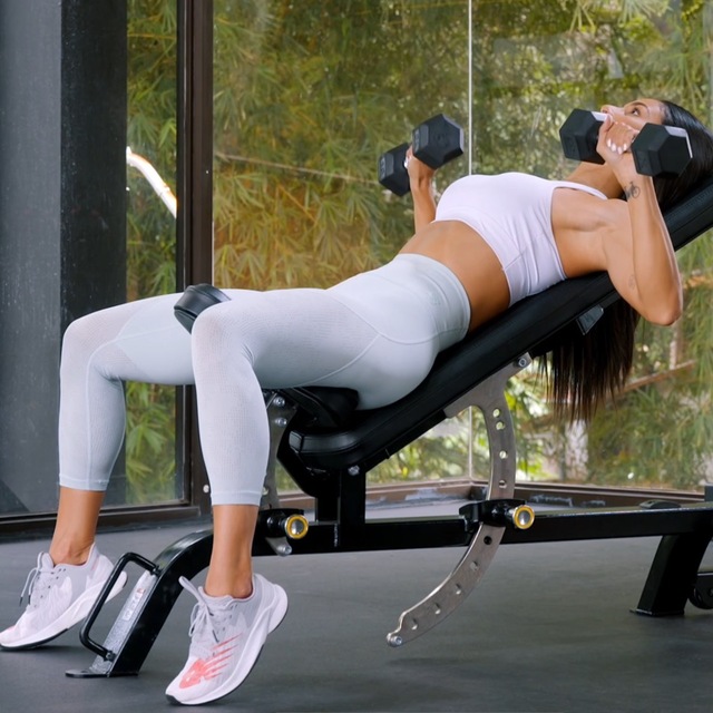 DB Incline Bench Press by Fifi J. - Exercise How-to - Skimble